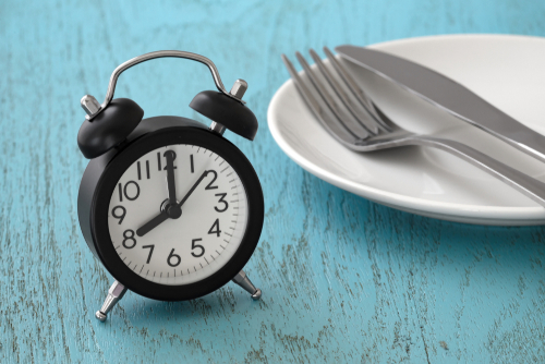 Avoiding Late-Night Meals May Have Anti-Aging Benefits - Andromenopause